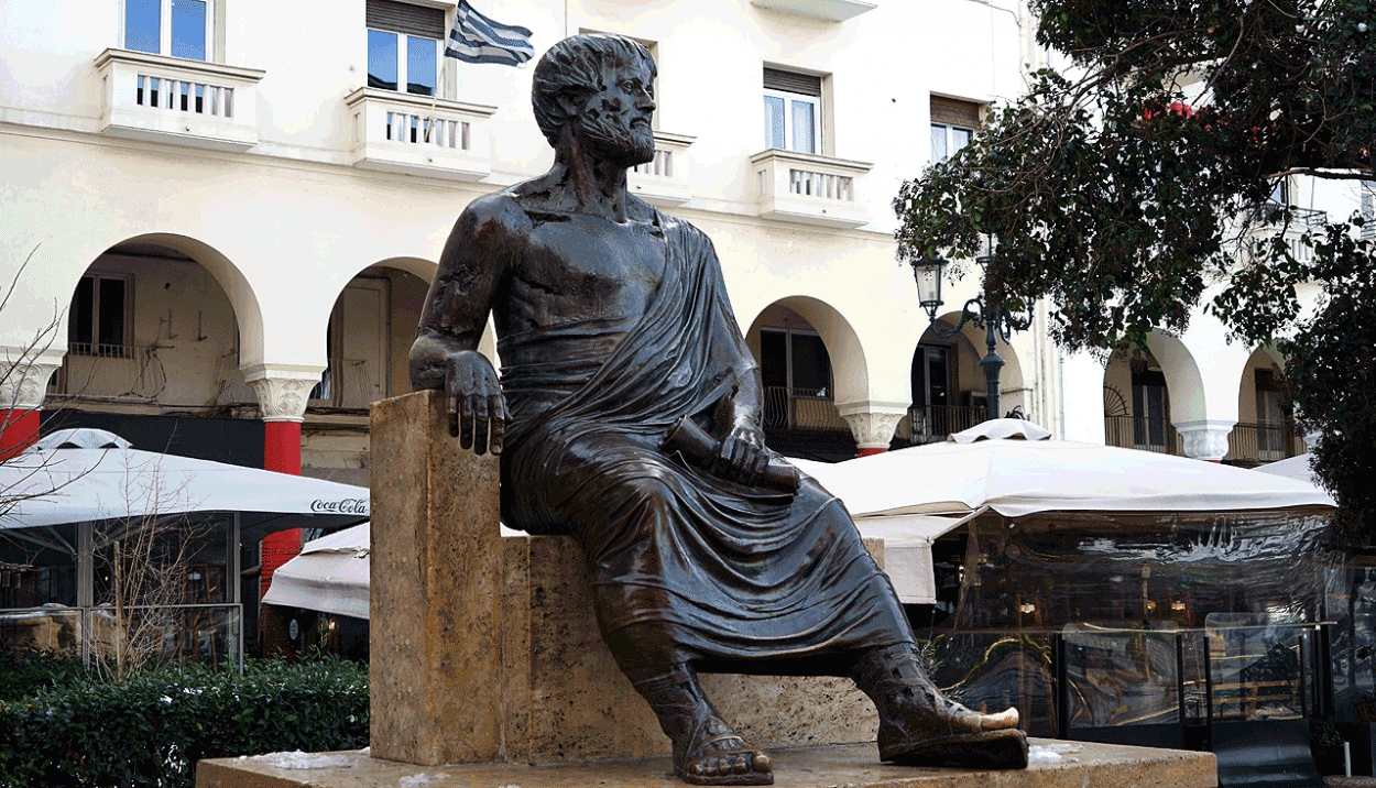 Thessaloniki Tourism - Άγαλμα του Αριστοτέλη